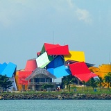 Panama's Biomuseo "Emerges" with Extraordinary Colors and Design